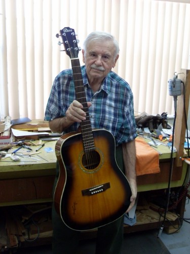 bozo guitars